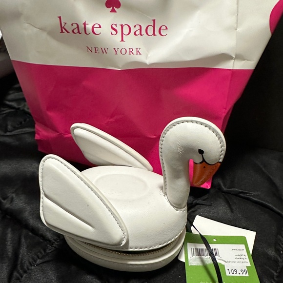 kate spade | Bags | Nwt Kate Spade Swan Coin Purse Its Absolutely ...